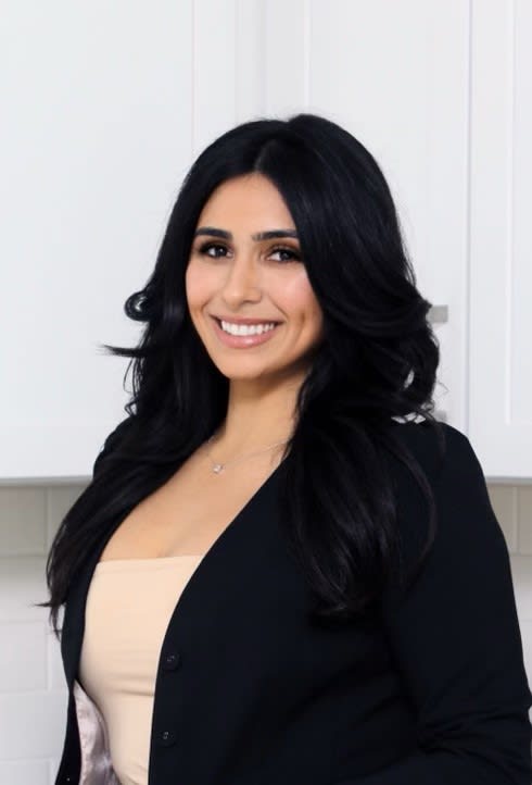 DANIELLA GUTIERREZ | Miami & LA Real Estate Experts | Epik Realty Inc.