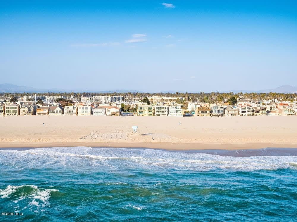 9 Reasons Oxnard Beachfront Real Estate is a Great Investment | Ann Howarth