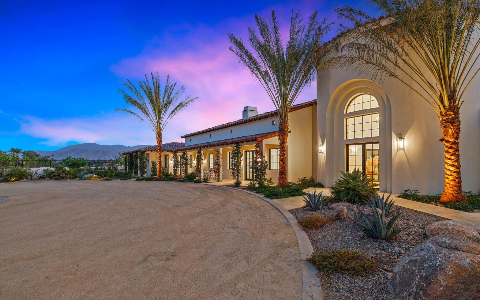 Luxury Accommodations in Coachella Valley at Cavallo Ranch
