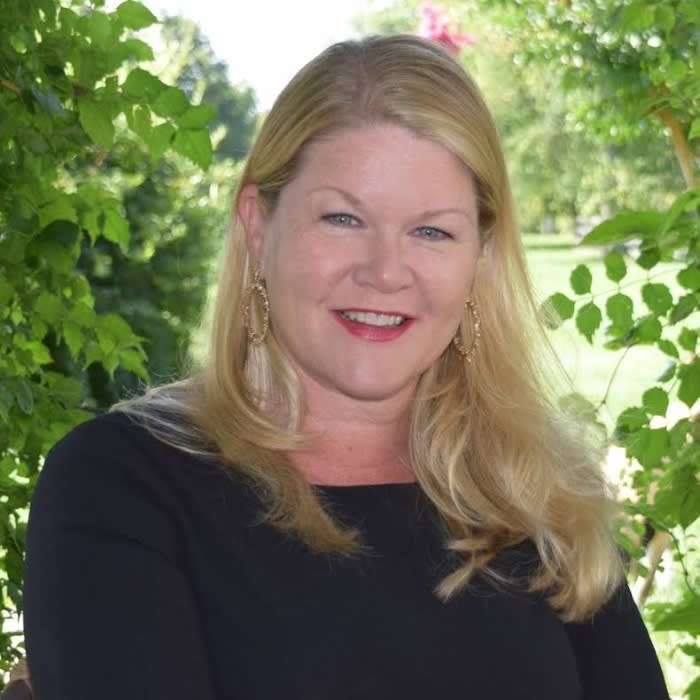 About Erin Brost | Leslie Carpenter & Associates | Ashburn Real Estate