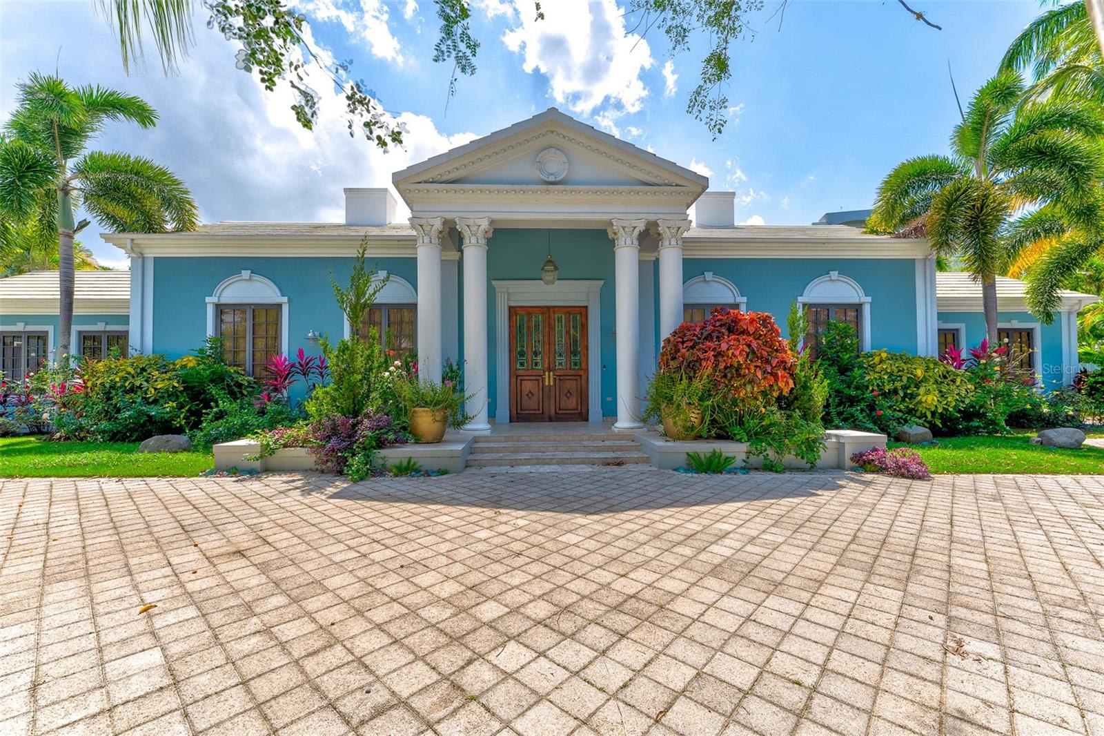 Guaynabo Neighborhood Guide: Things You Must Know