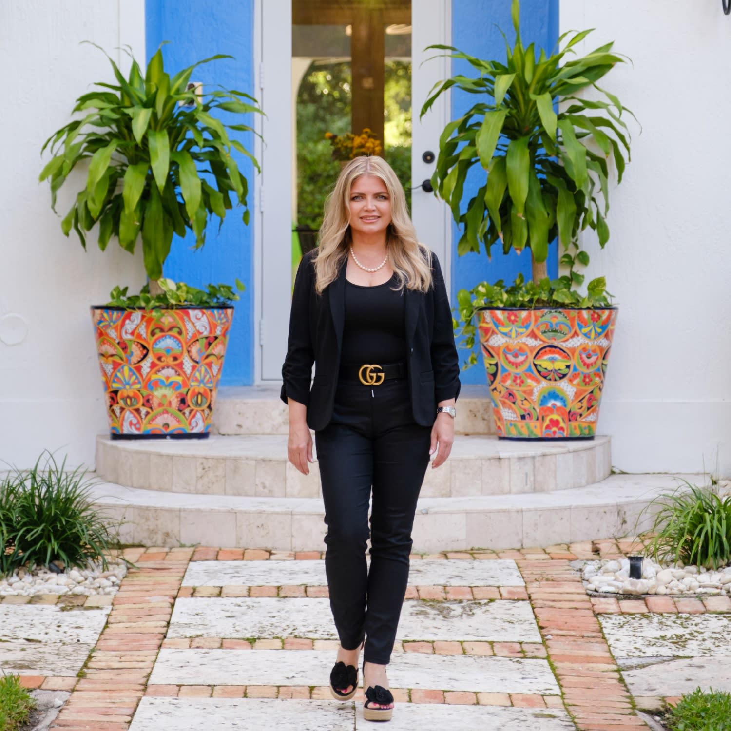 Meet the Team | Miami Real Estate Agent | Jennifer Price