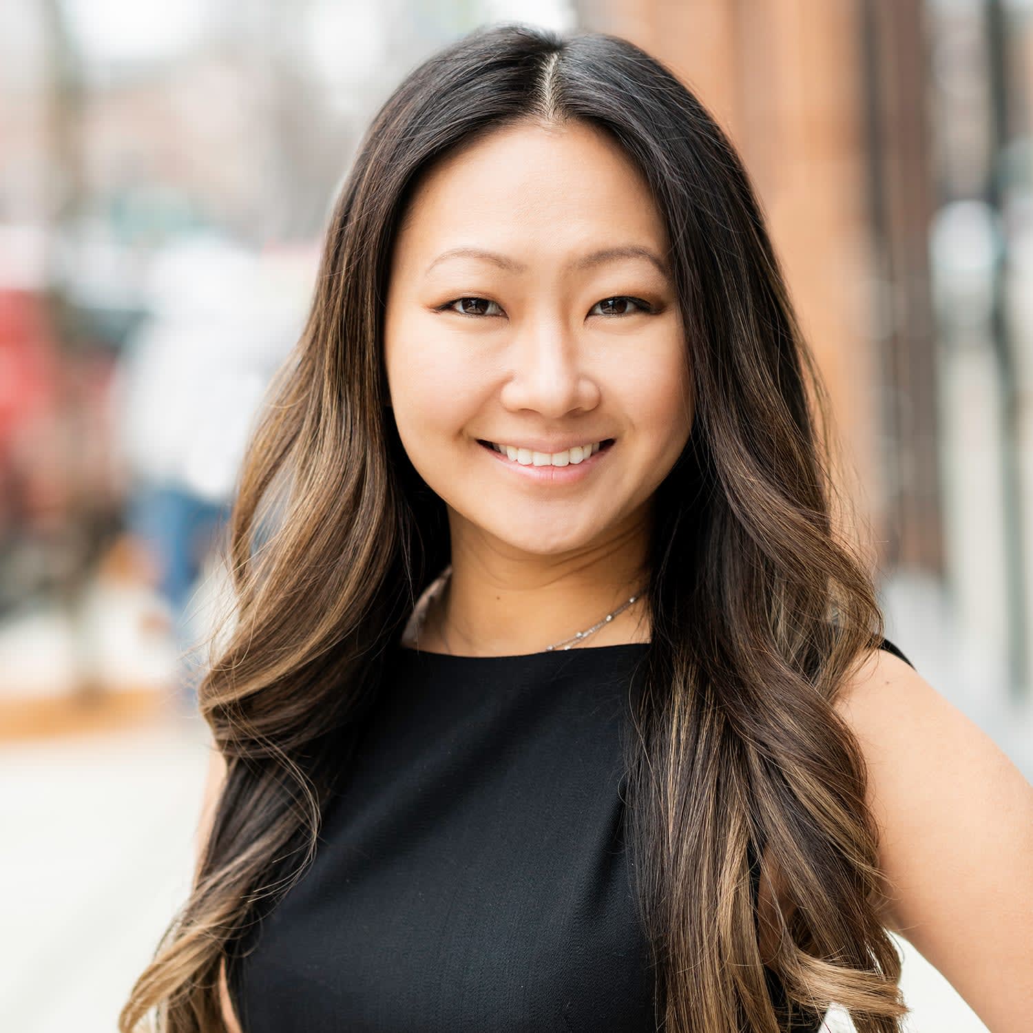 Fan of Luxury | Chicago Real Estate Agents