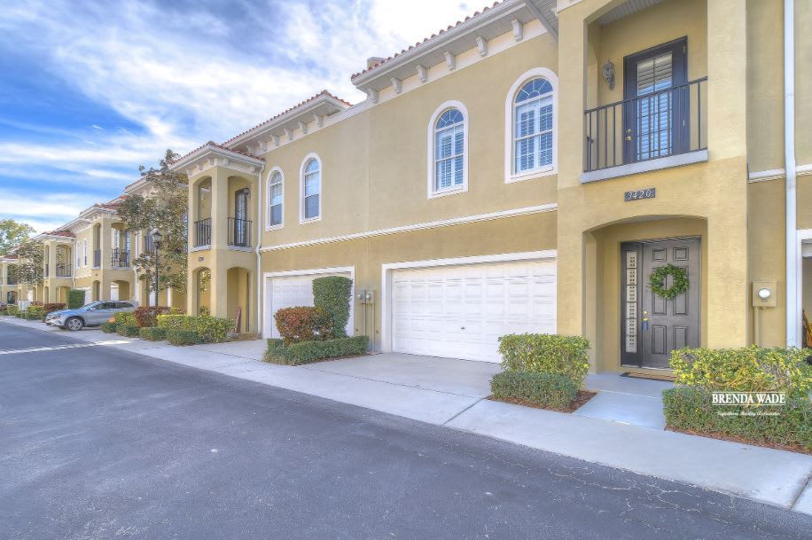 The Brenda Wade Team | Tampa Real Estate Agents