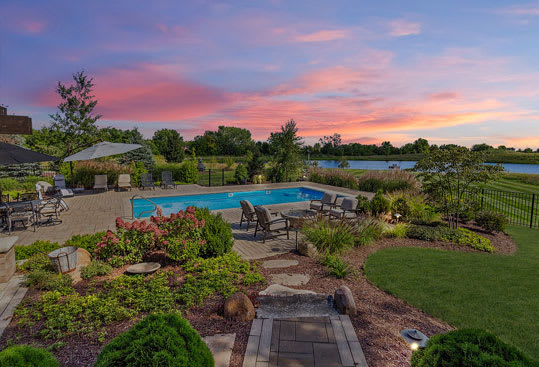 Christine Wilczek and Jason Bacza | Real Estate Agents