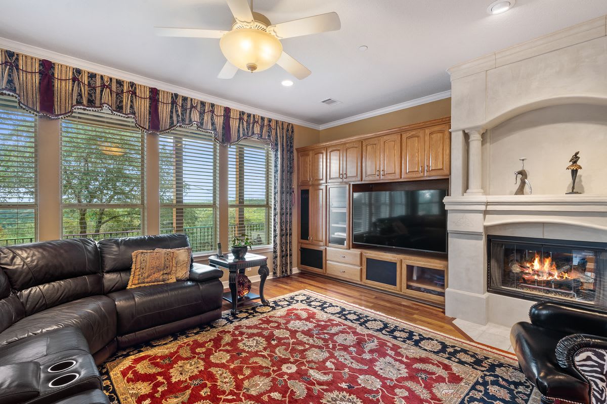 Jester/Canyon Ridge | Susan Barringer | Austin Real Estate Agent