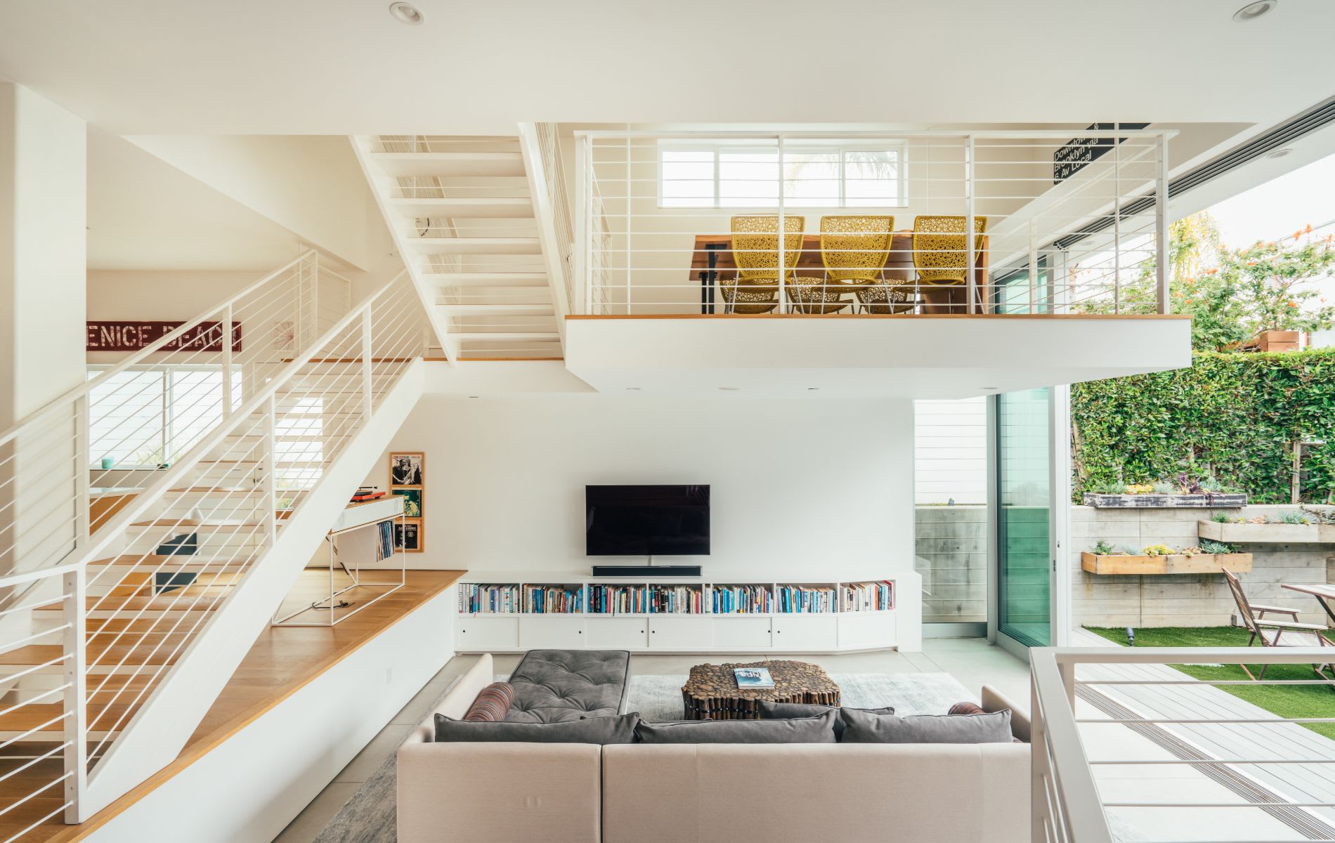 Compass Concierge | Los Angeles Real Estate | Amy Snider