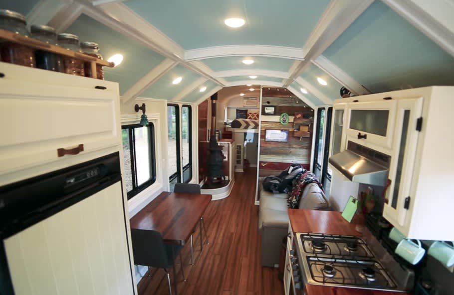 Rolling Real Estate: Transforming School Buses into Tiny Homes!