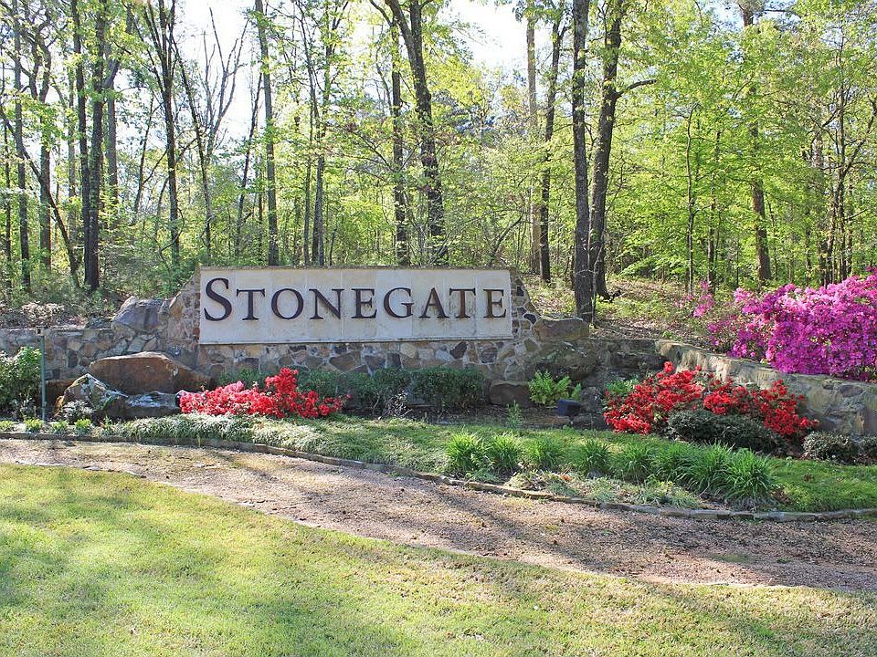 Stonegate | Neighborhood