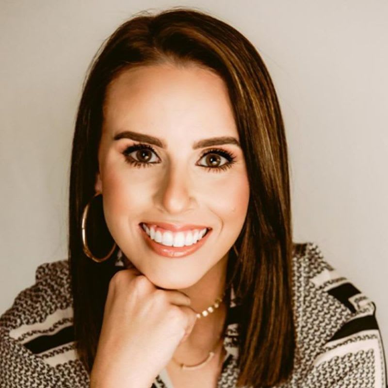 Meet Lauren Graham - Your Local Real Estate Agent
