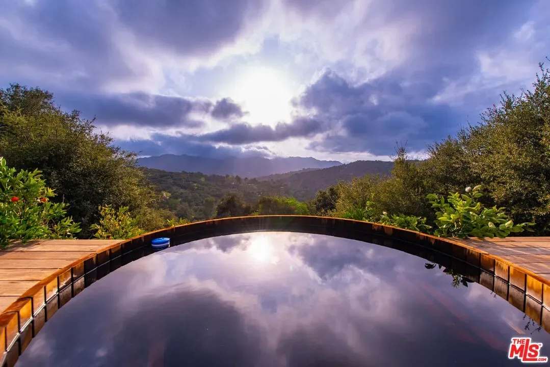 20756 Hillside Dr | Topanga, CA 90290 | 4 Beds, 3 Baths