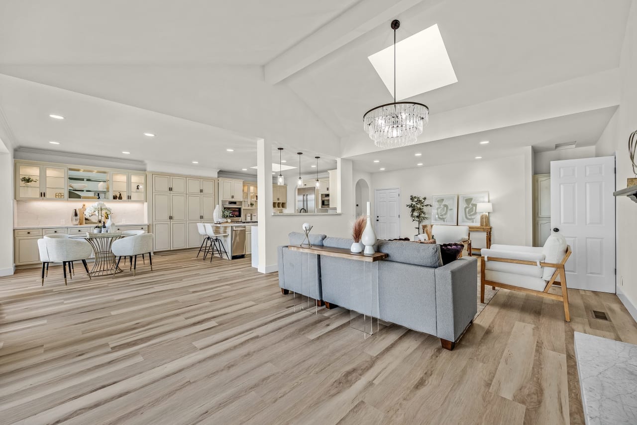 7977 Foothill Knolls Drive