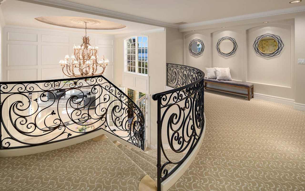 Experience a True Connection to the Lake on Holmes Point | Team Foster