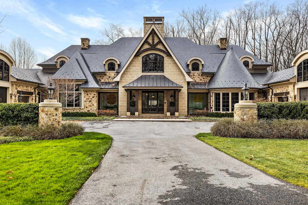 Hubble Bisbee | Christie's International Real Estate