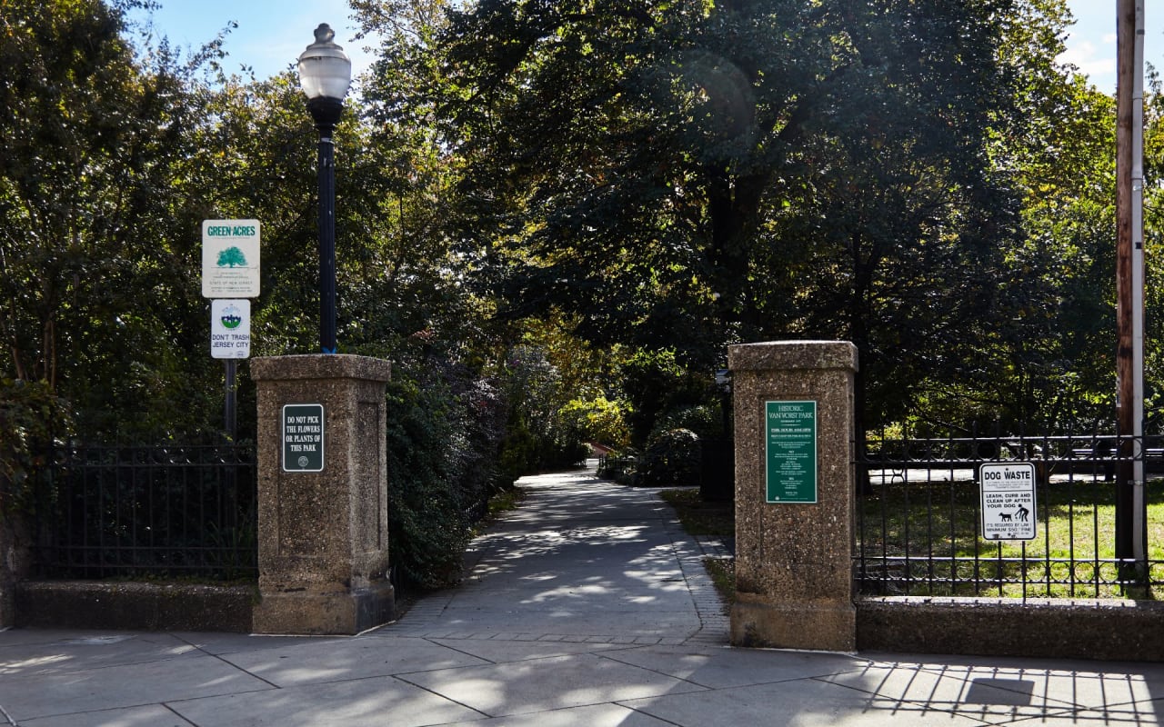 Van Vorst Park, Jersey City | Neighborhood Guide | The Sutherlin Group ...