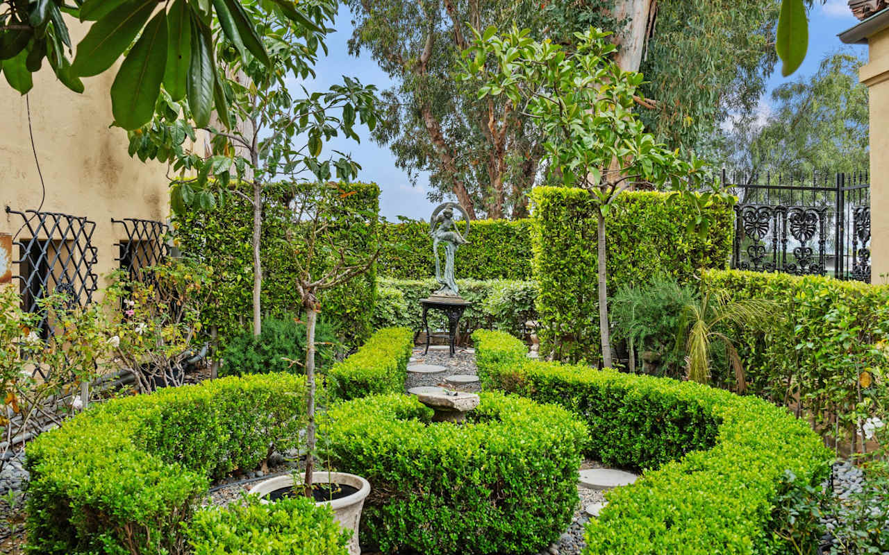 The Cedars Mansion | Christophe Choo