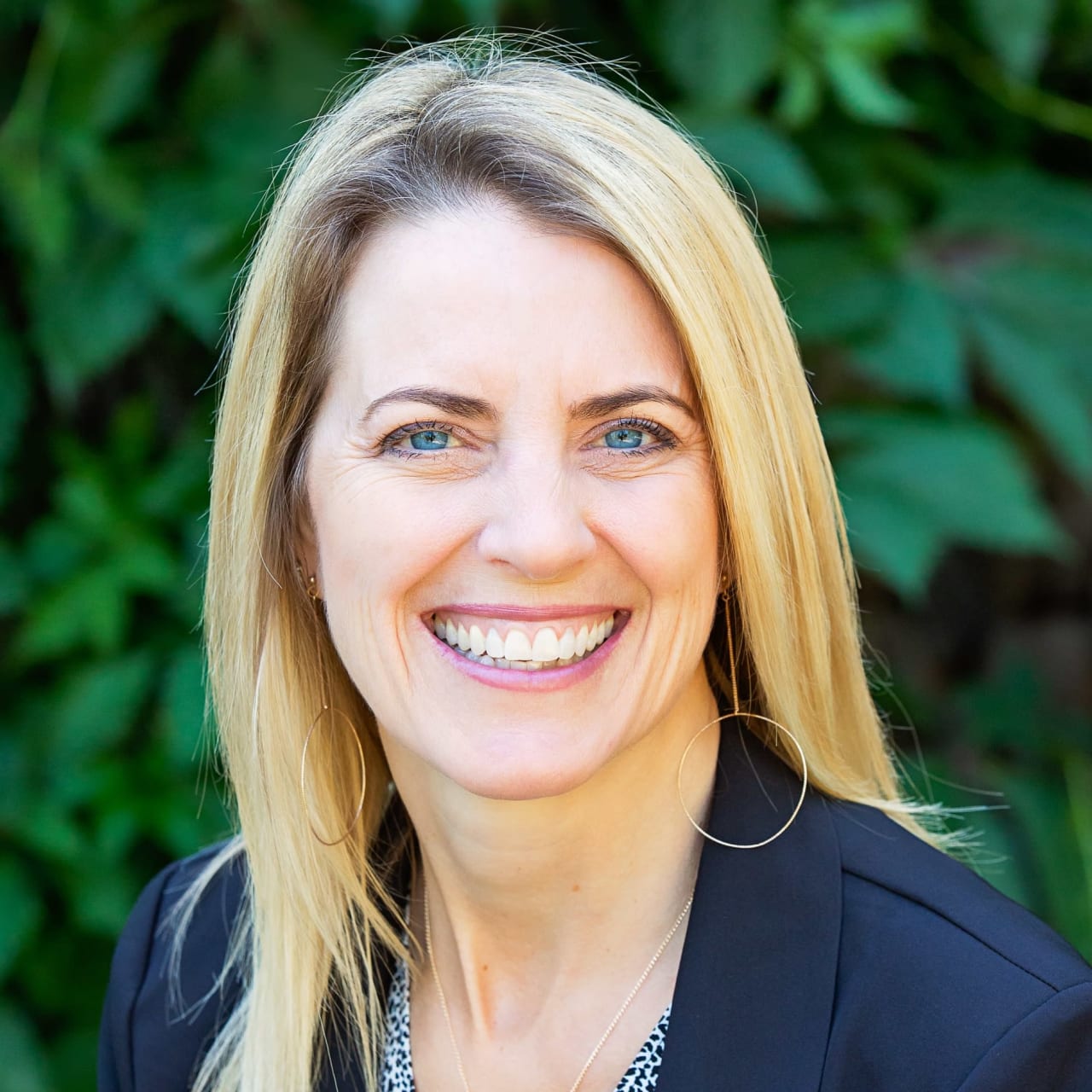 Julie Gilbert Realtor | About | Hood River Real Estate