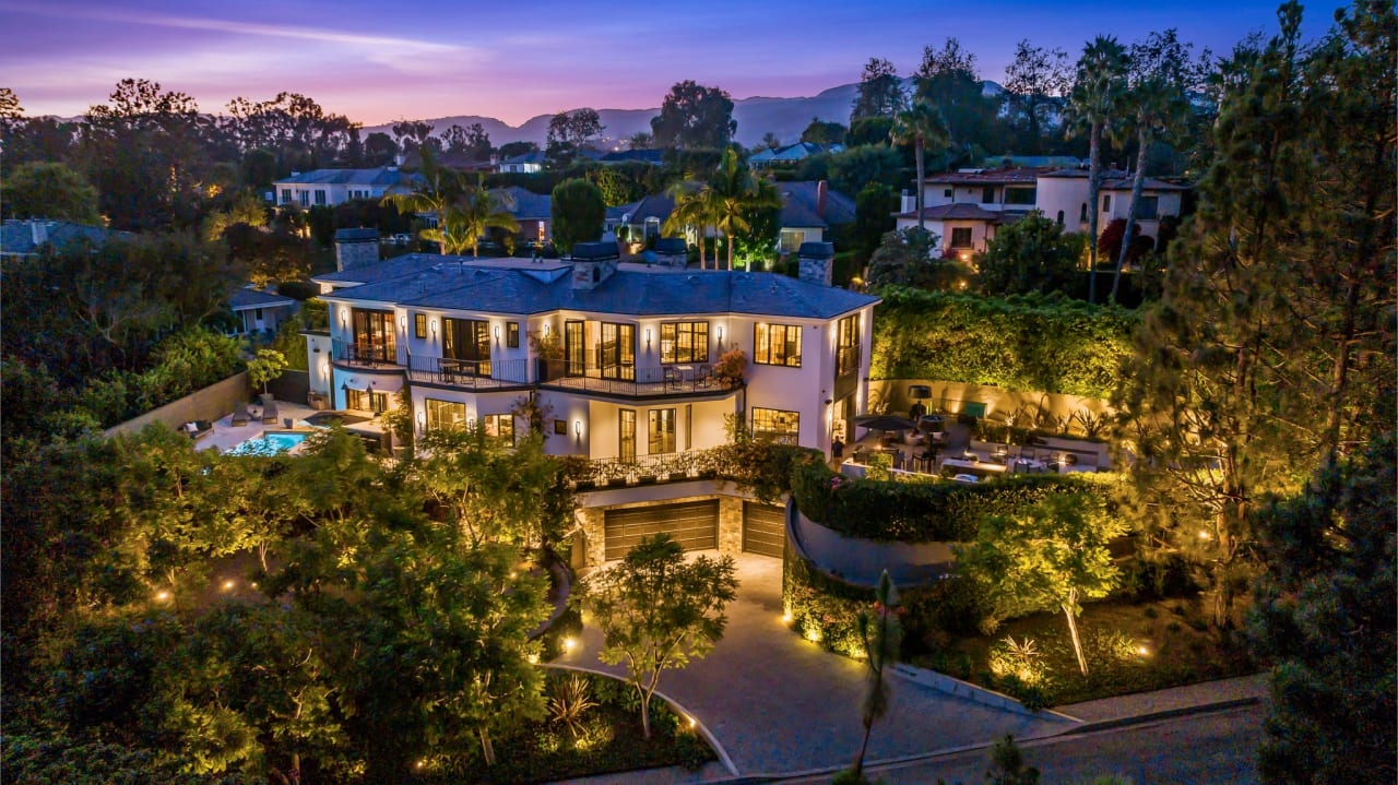 888 Toulon Dr | Pacific Palisades, CA 90272 | 5 Beds