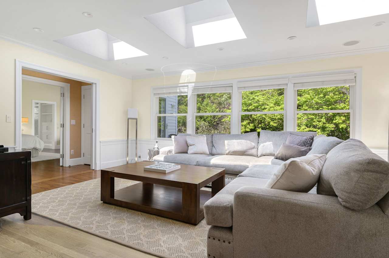 142 Lopers Path, Water Mill