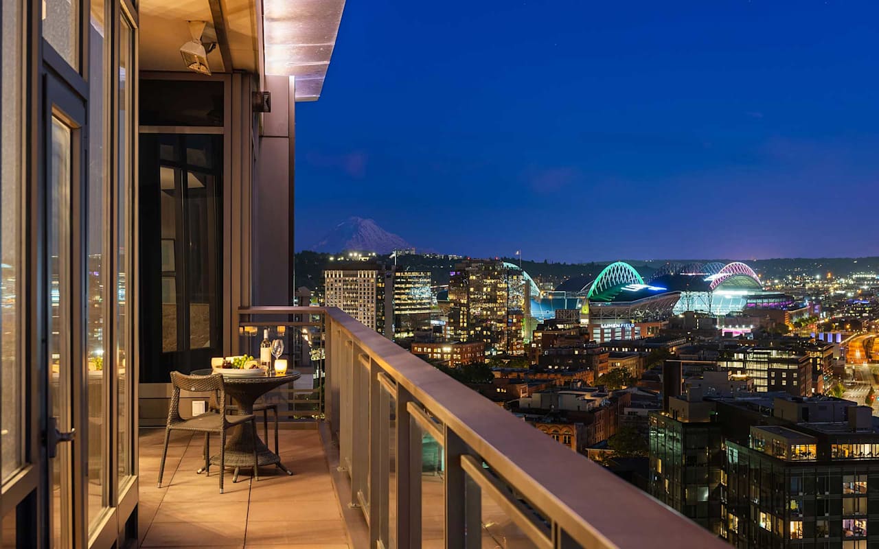 The Penthouse Lifestyle & Iconic Seattle Views Await | Team Foster