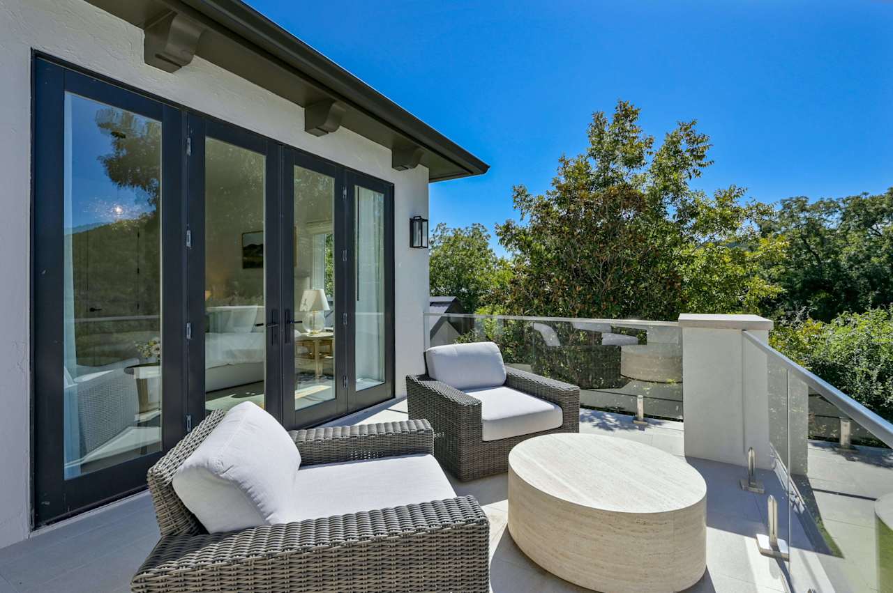 13414 Shore Vista Drive | A Luxury Lake Austin Retreat