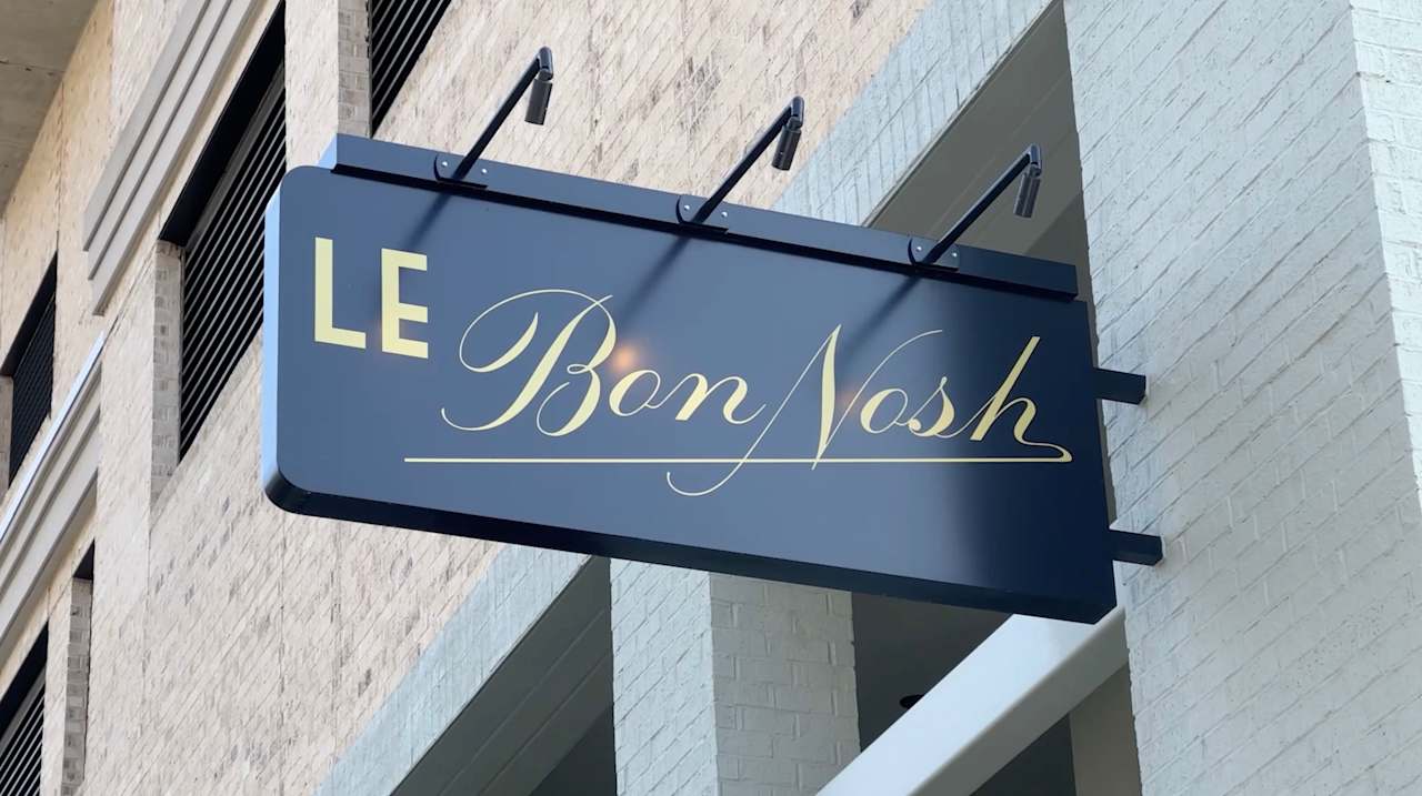 Le Bon Nosh Restaurant In Buckhead Georgia