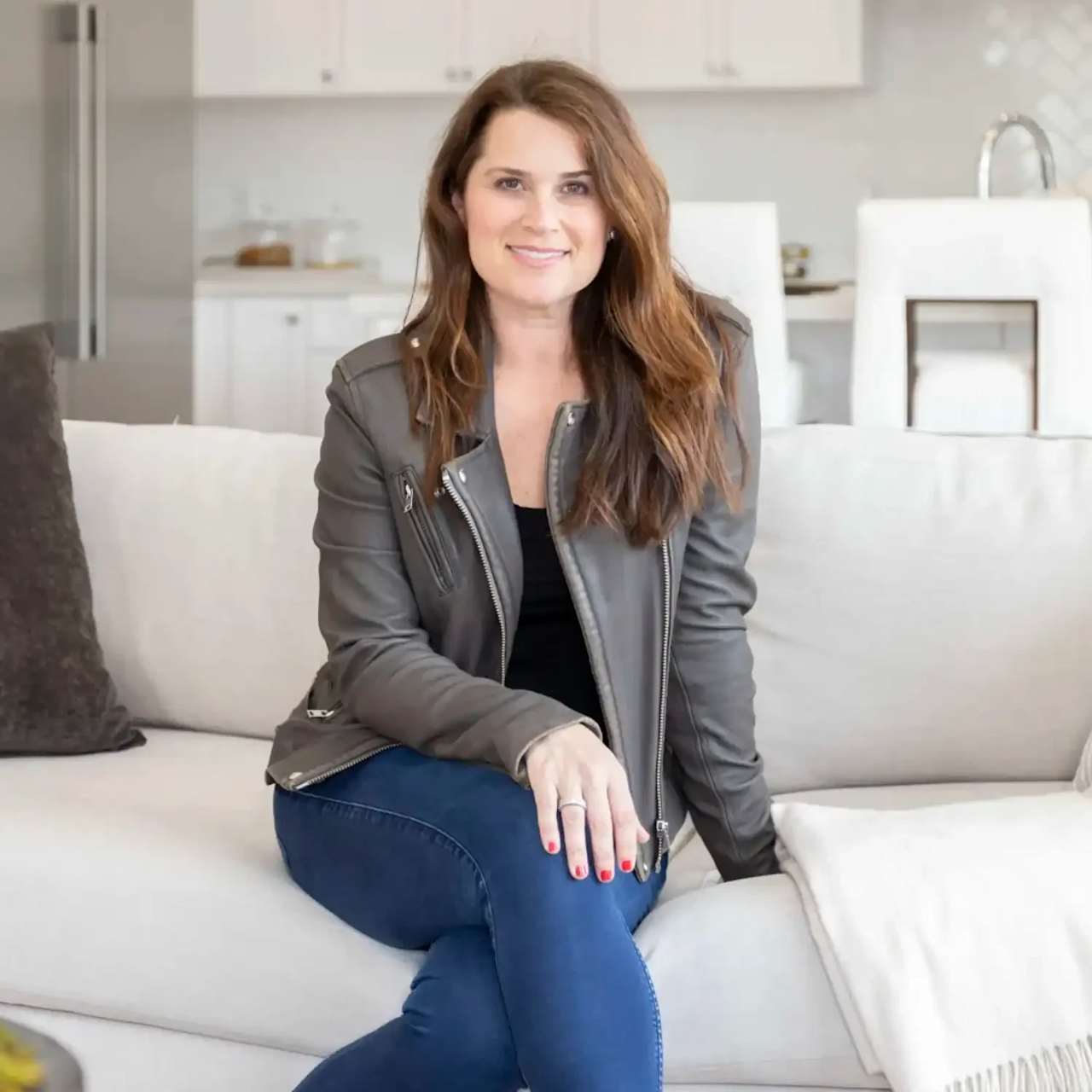 1241 Corsica Dr | 90272 | Lauren Ravitz