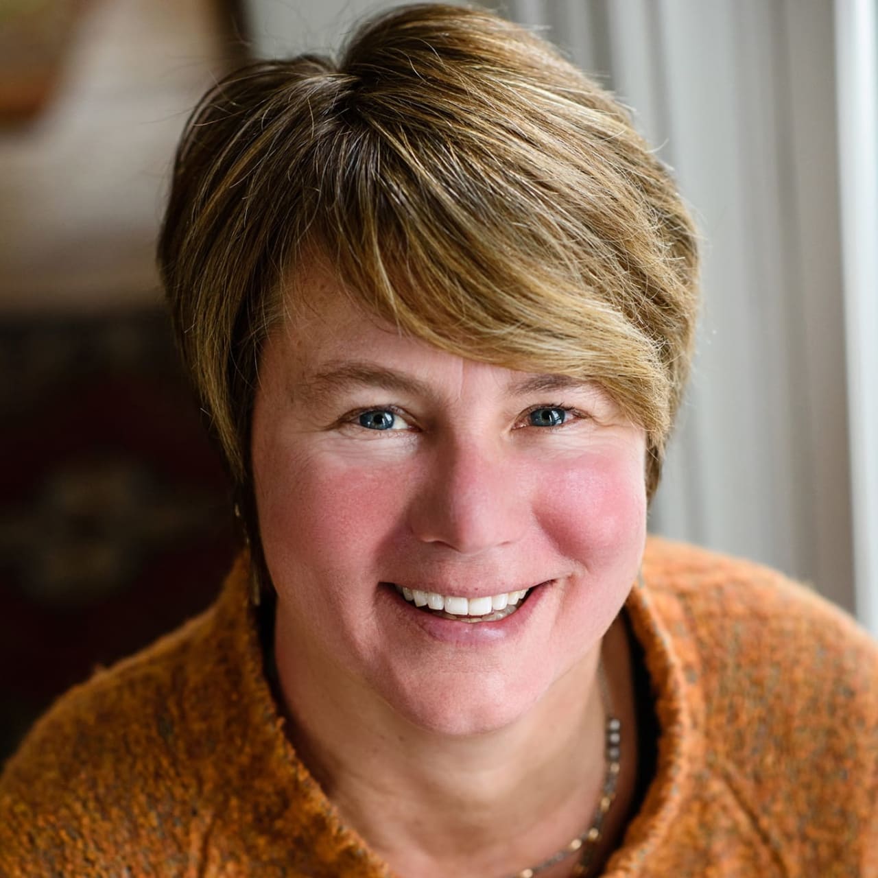 About Elizabeth Banwell | Maine Real Estate Expert