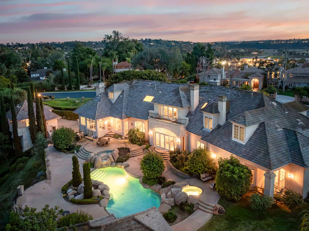 THE ICONIC FAIRBANKS RANCH LIFESTYLE - Brizolis | Janzen & Associates