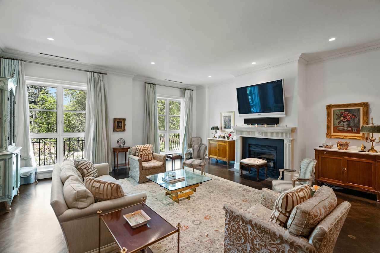 Exclusive Residence - One Post Road | Barry Cohen Homes