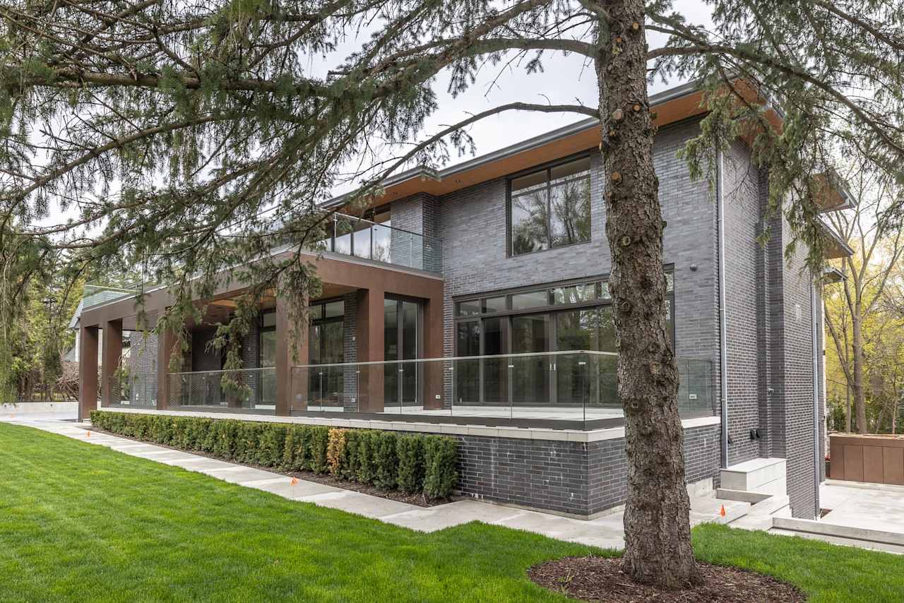 Uniquely Distinguished Property | Barry Cohen Homes