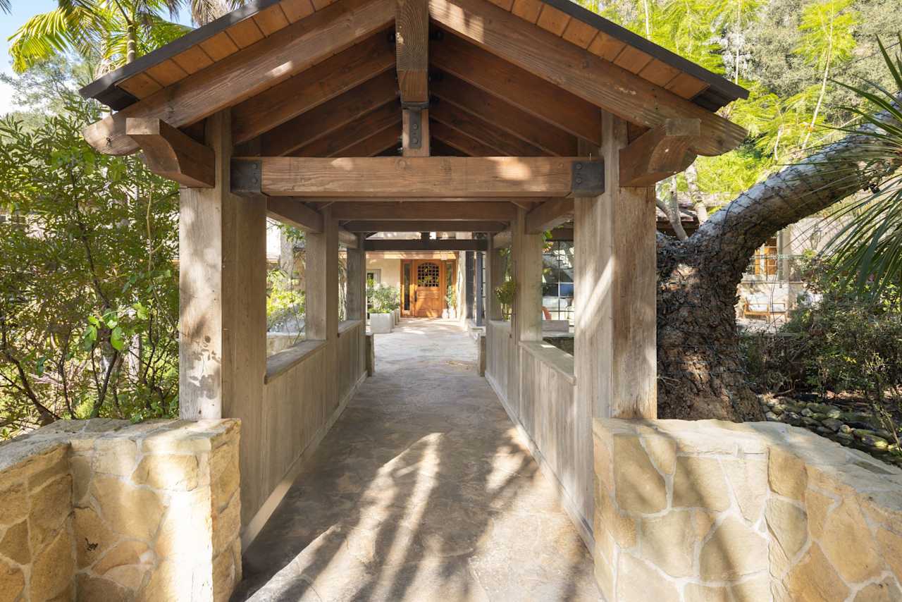 1492 Stone Canyon Rd