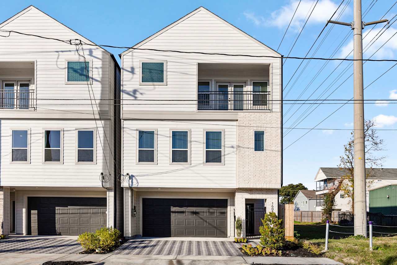 Hardy Manor | Homes North of Downtown Houston | Oracle City Homes