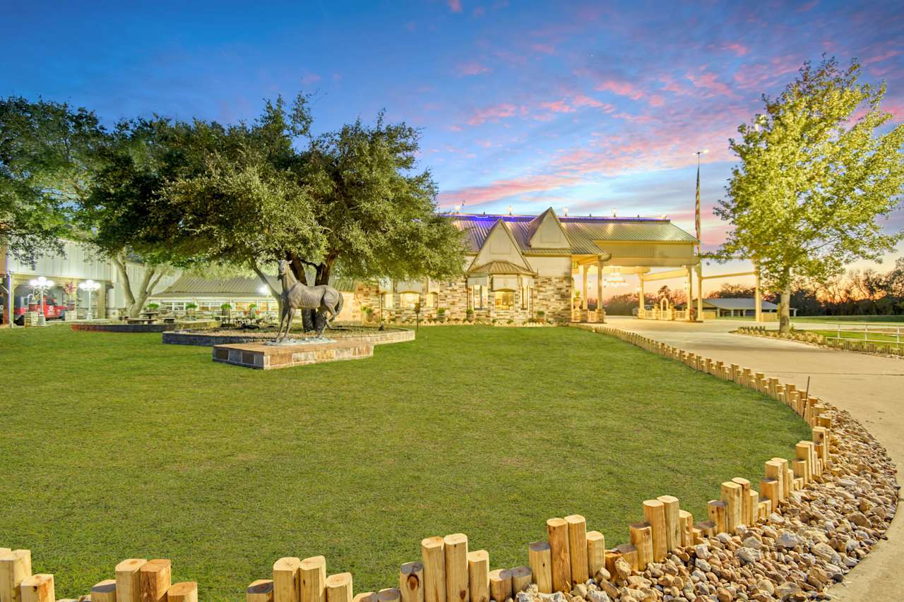 Diamond L Ranch Offers Significant Farm, Ranch, Equestrian, Commercial ...