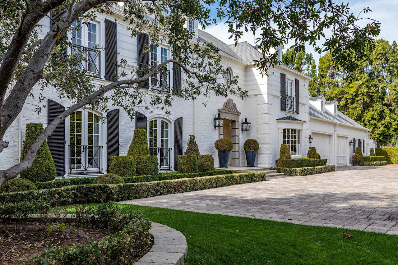 219 S Mapleton Dr | 90024 | 9 Beds, 9 Baths