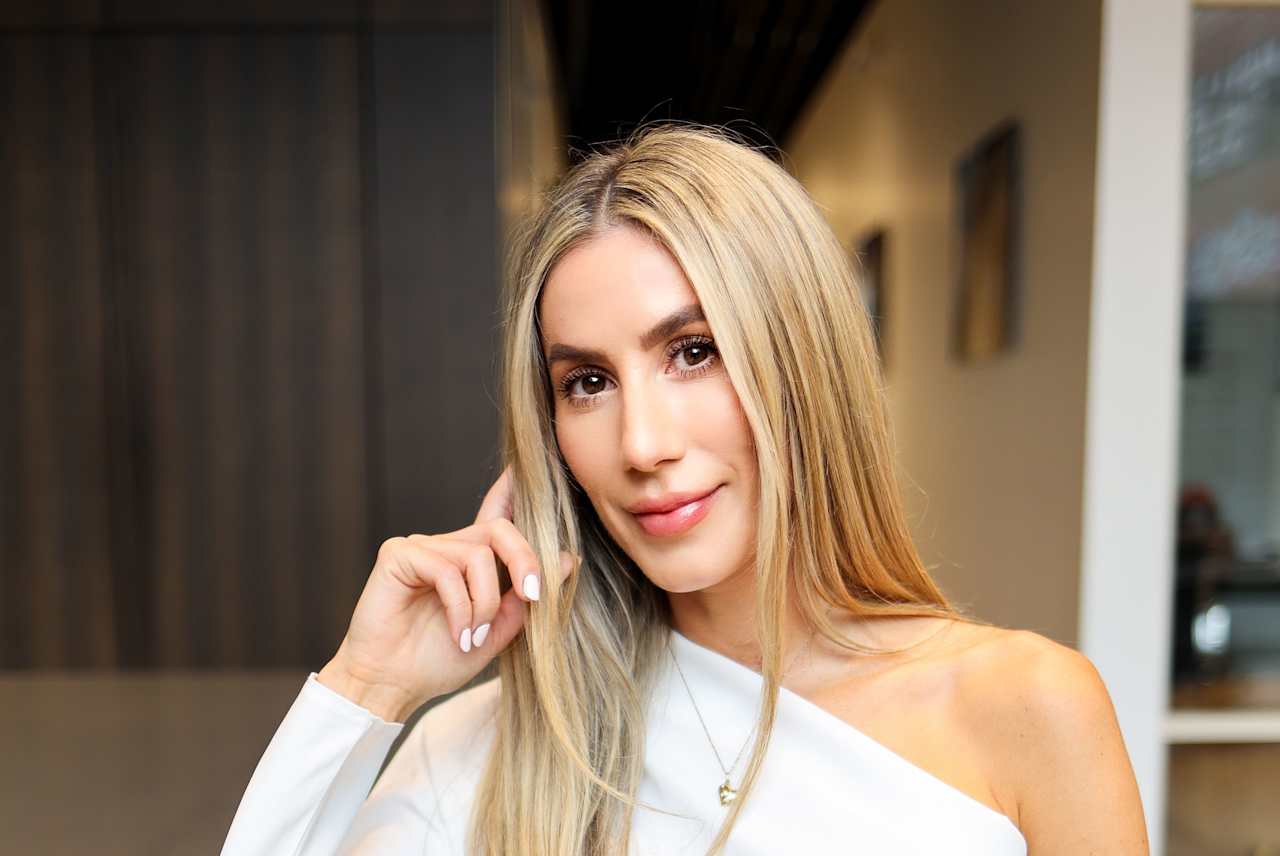 PSR Digital Handshake: Meet Ashley Howard | PSR Brokerage | Toronto ...