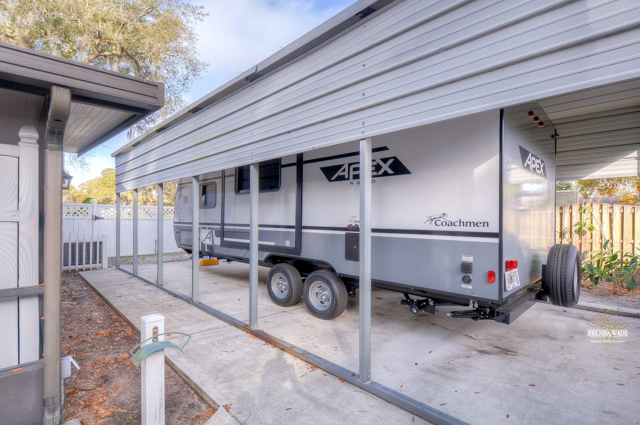 SOLD | 878 TIMBER POND DRIVE