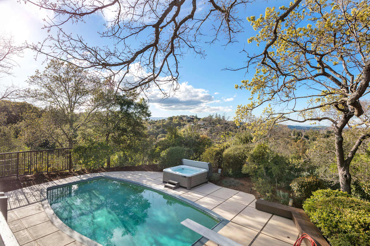 12953 W Sunset Drive | Los Altos Hills, CA 94022 | 5 Beds | David Bergman