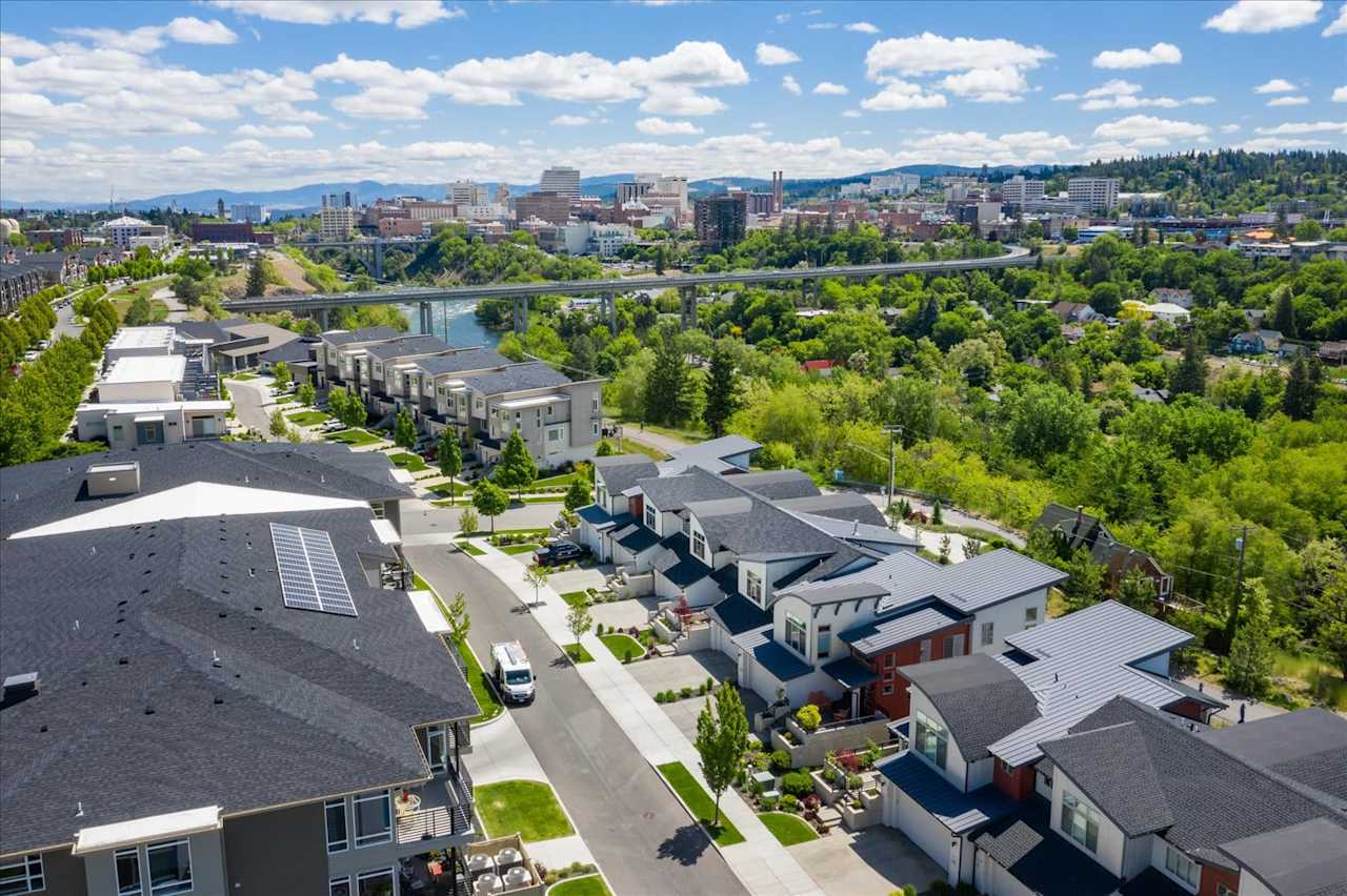 Kendall Yards | Neighborhood Guide