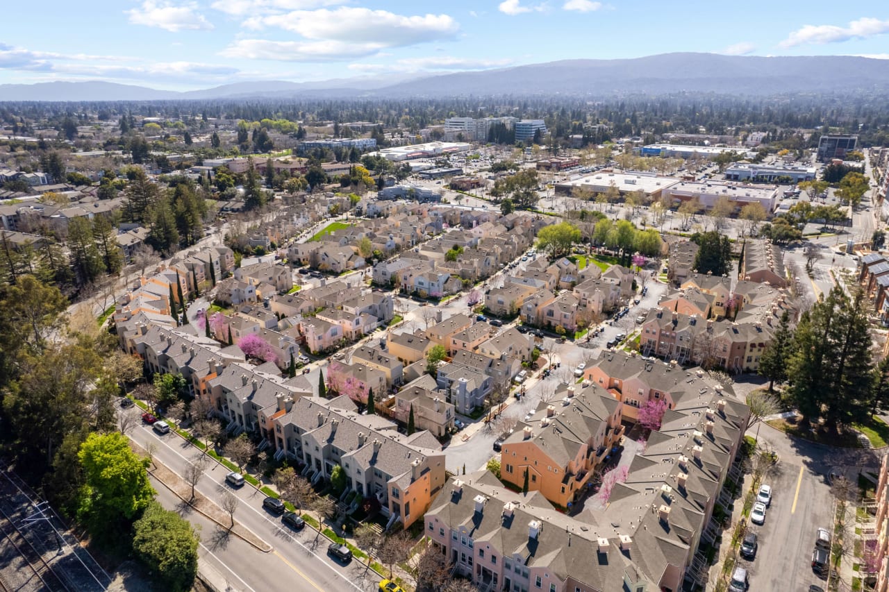 The Crossings of Mountain View | David Kim Group | The Crossings ...