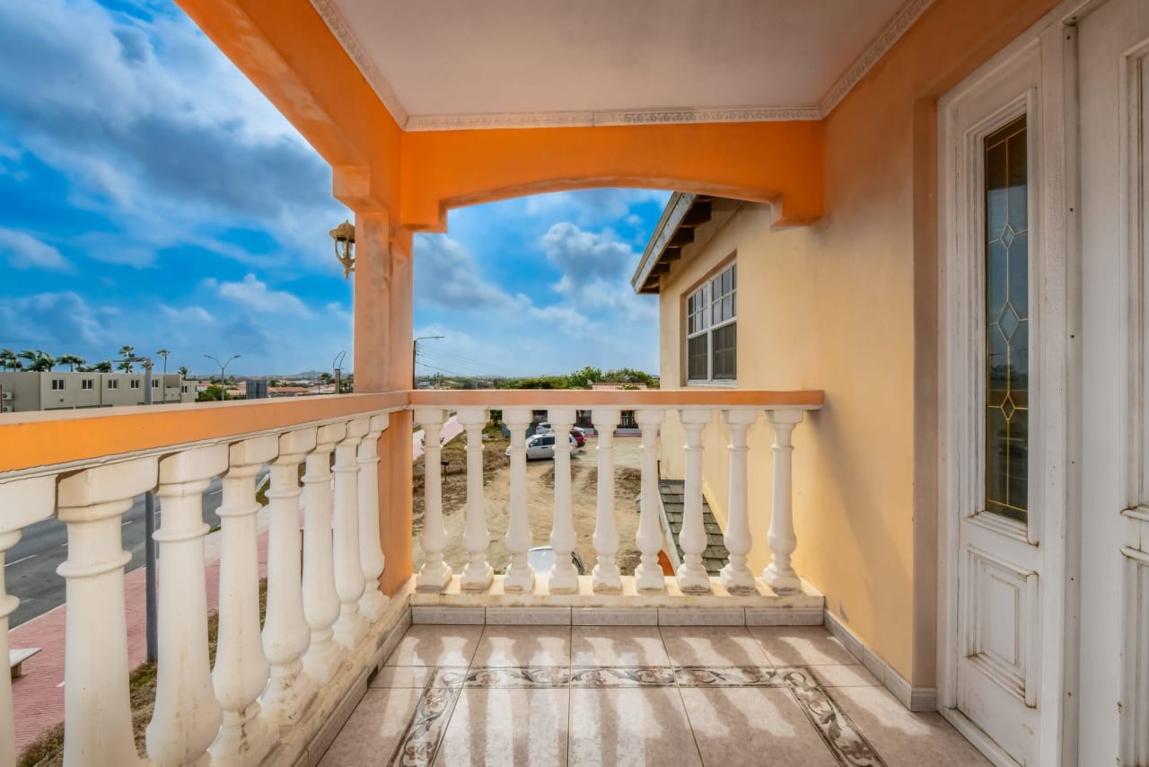 Ponton 38 J | Bold Real Estate Aruba | Noord Real Estate Specialists