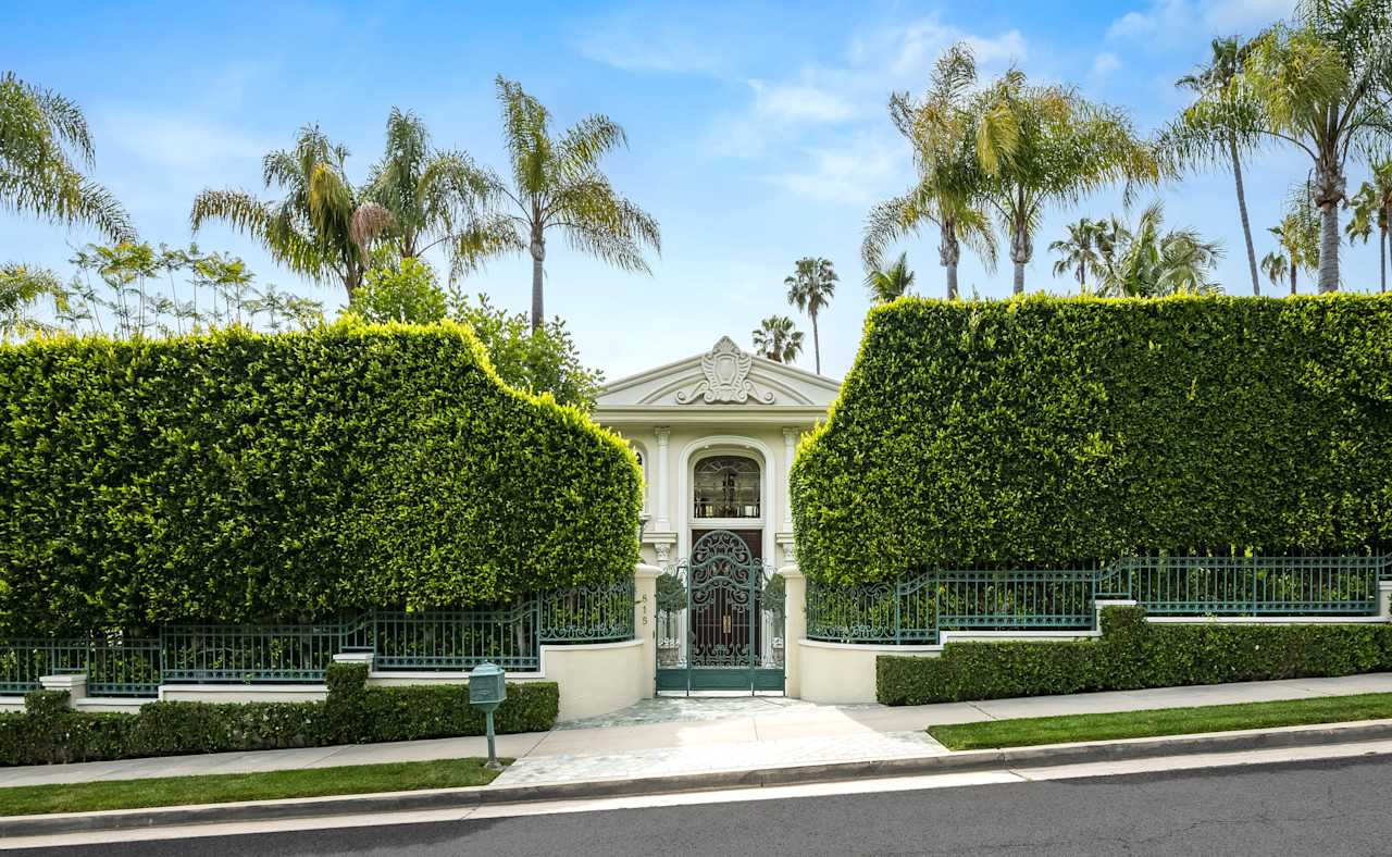 Beverly Hills Real Estate Agent & Realtor | Jade Mills | Bel Air
