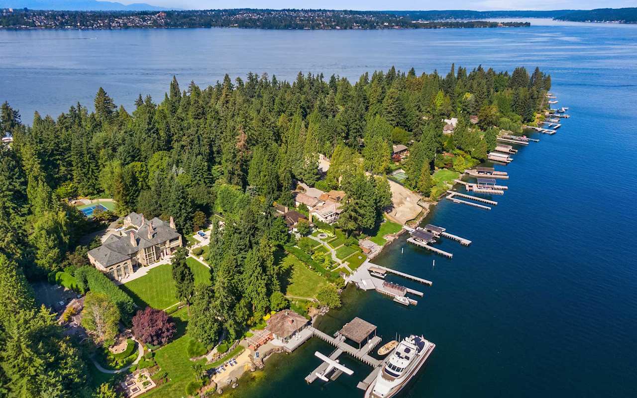 The Estate on Hunts Point | Team Foster