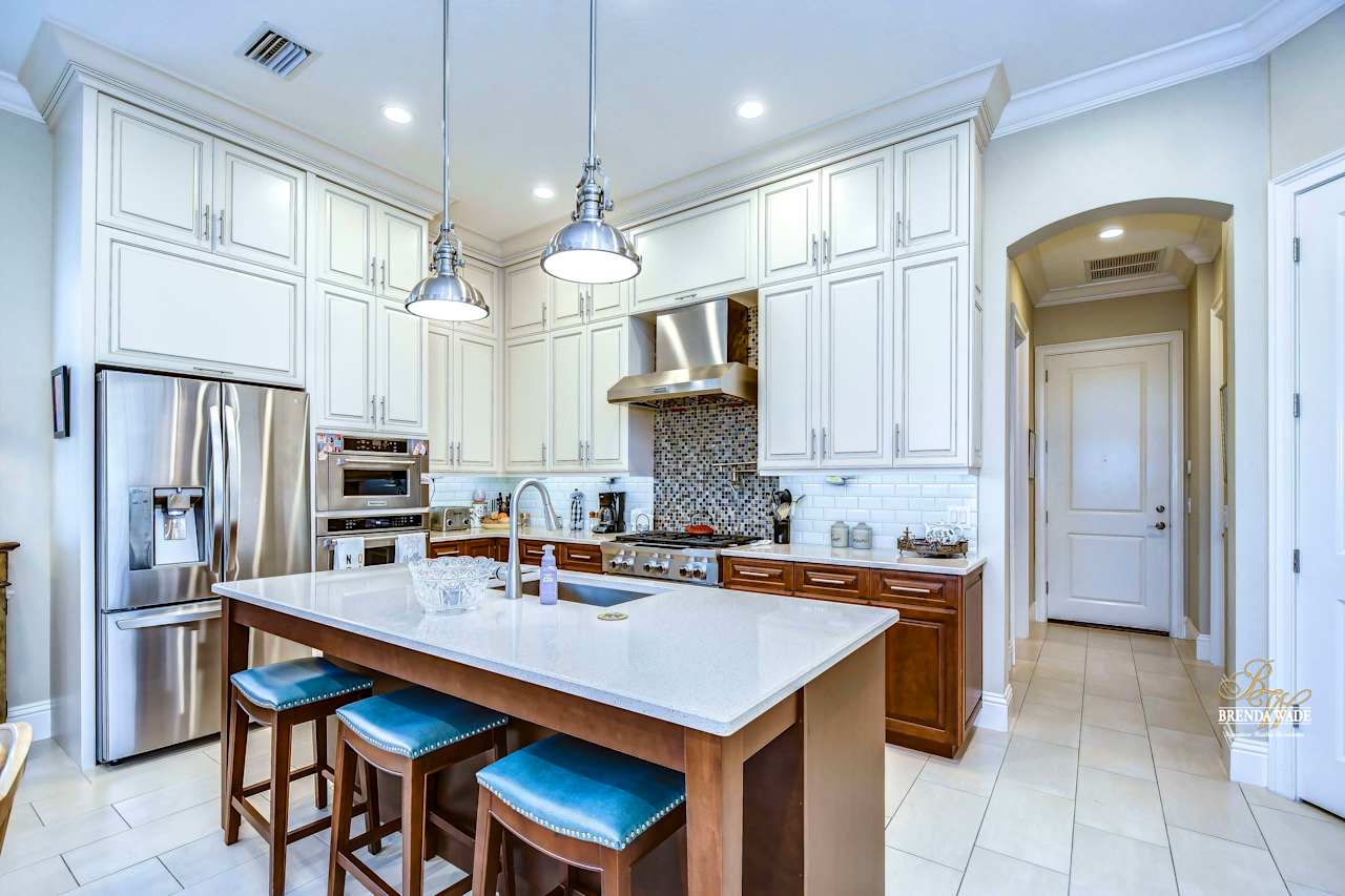 PRICE REDUCED! | 122 BROOKOVER LN