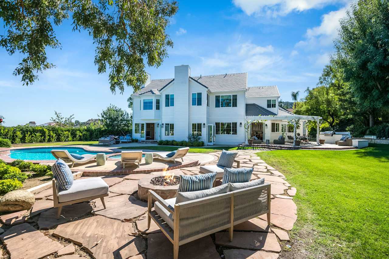 Jade Mills | Beverly Hills Real Estate Agent | Luxury Realtor