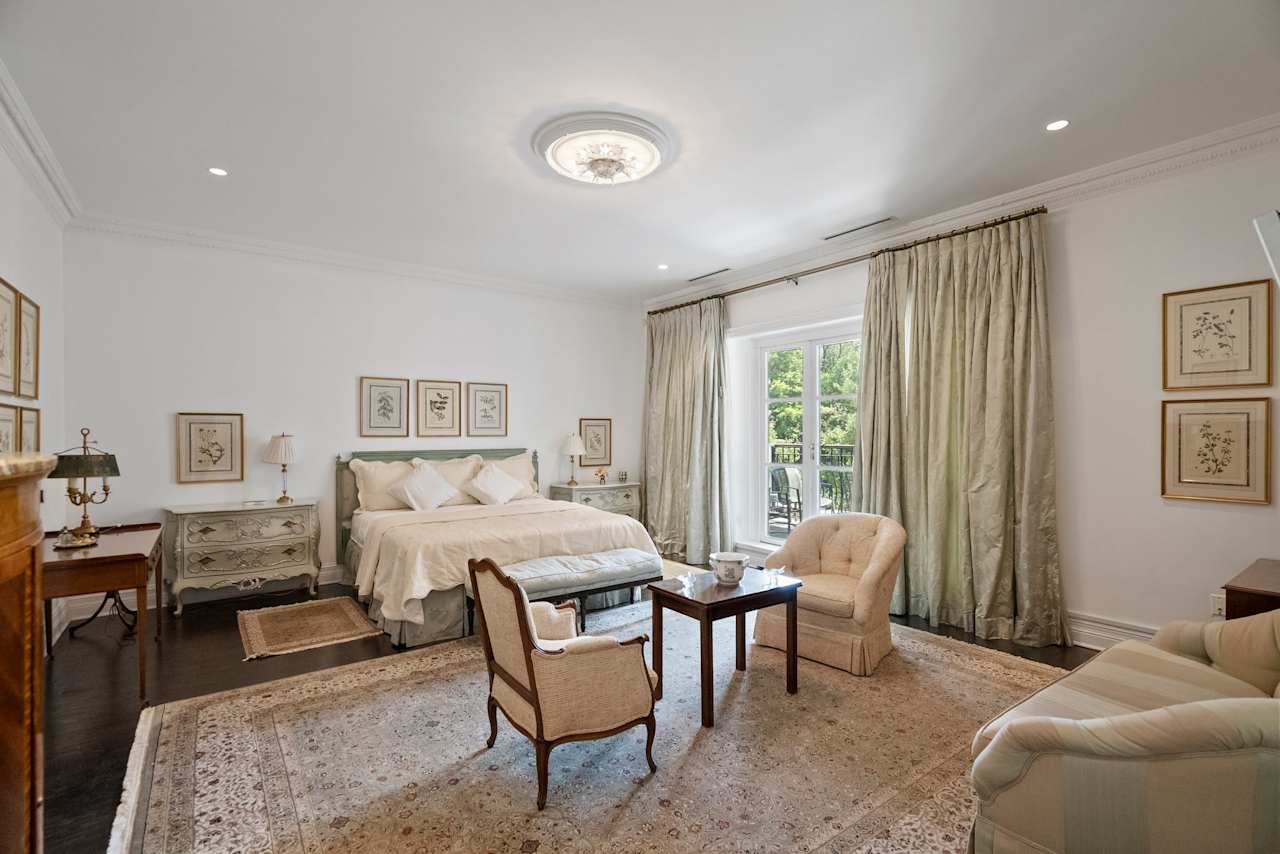 Exclusive Residence - One Post Road | Barry Cohen Homes