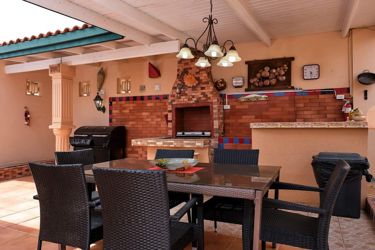 Tanki Leendert | Rental | Swimming Pool | Bold Real Estate Aruba ...