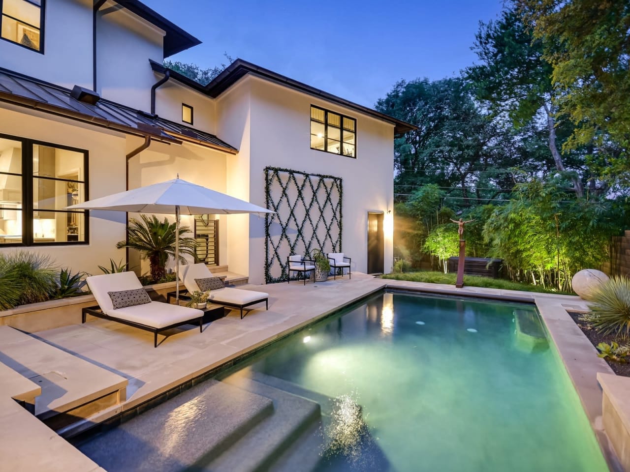 3201 Meredith St. | Austin Fine Properties