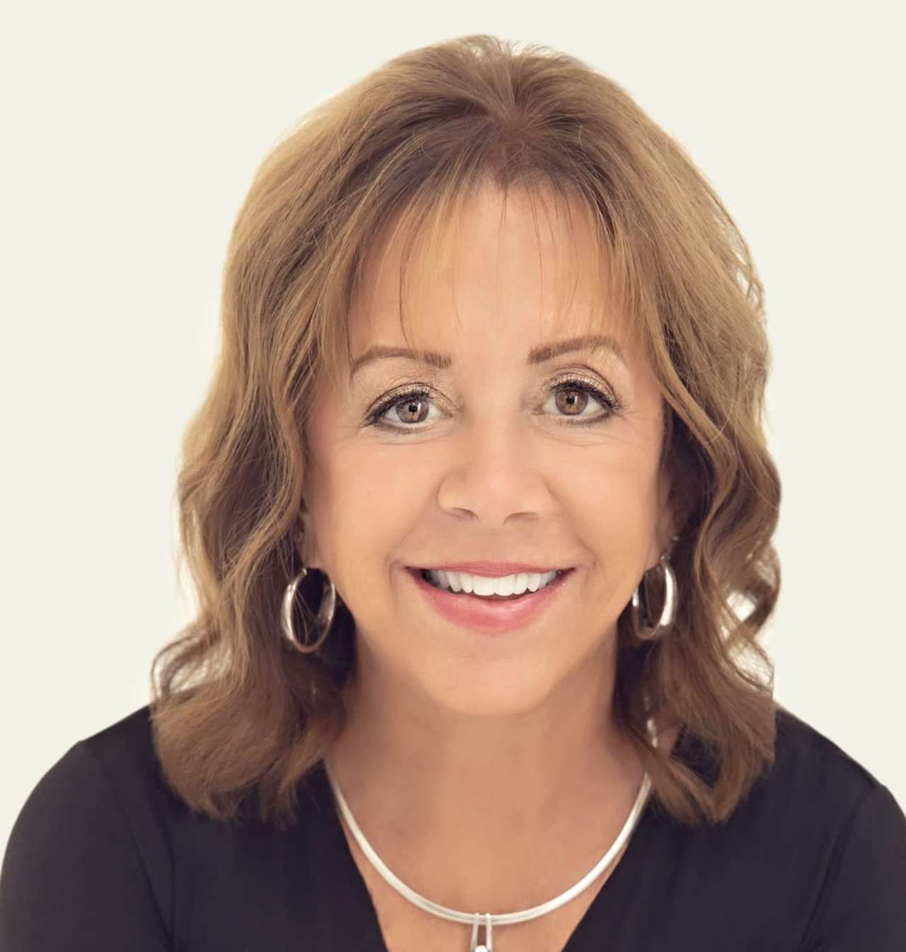 About Laurie Lundeen | Arizona Real Estate