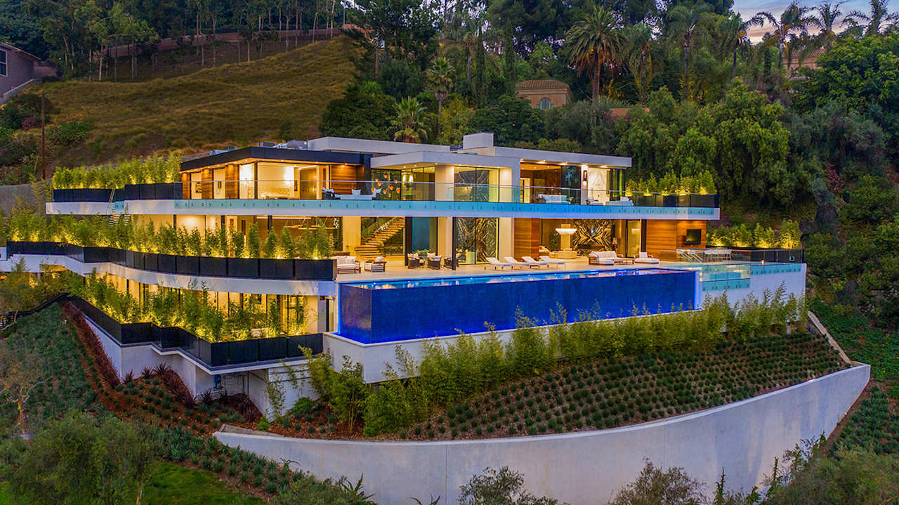 Drew Fenton - Luxury Real Estate Agent in Beverly Hills